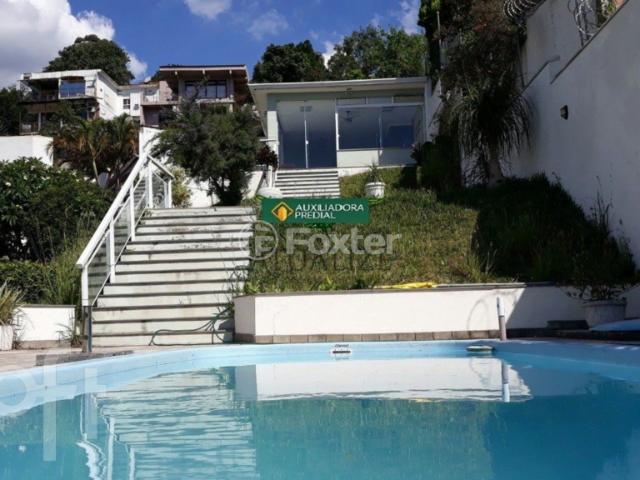Casa com 3 dormitórios em Porto Alegre