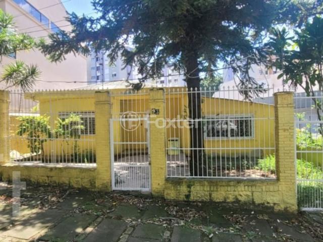 Casa com 3 dormitórios em Porto Alegre