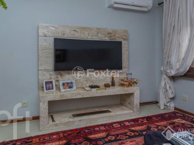 Casa com 3 dormitórios em Porto Alegre