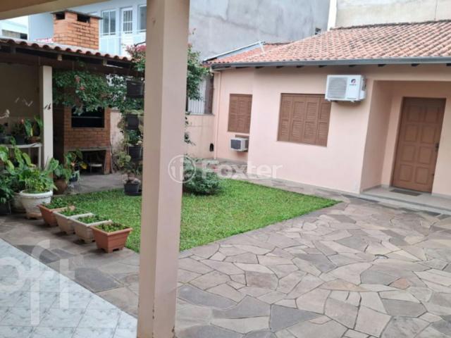 Casa com 3 dormitórios em Porto Alegre