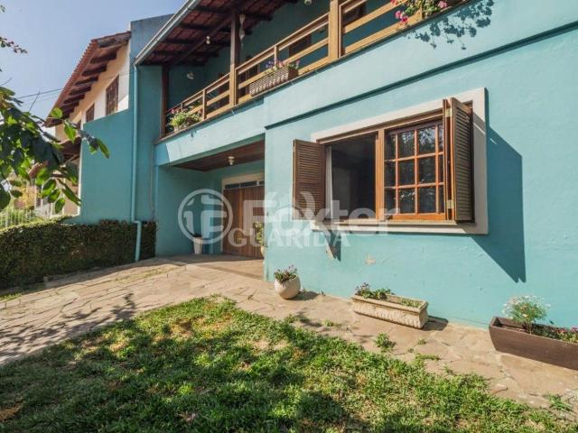 Casa com 3 dormitórios em Porto Alegre