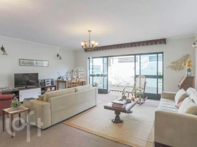 Casa com 3 dormitórios em São Paulo