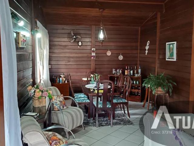 Casa com 3 dormitórios em Terra preta/Mairiporã R$ 800 mil