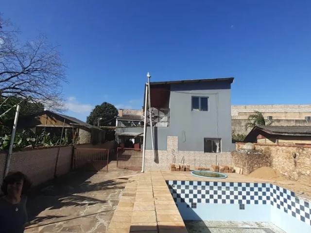 Casa com 3 dormitórios, lavabo, closet, pátio, piscina na Hípica, Zona Sul de POA/RS