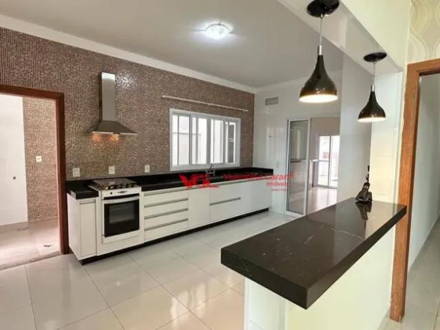 Casa com 3 dormitórios para alugar, 189 m² por R$ 9.710,85/mês Jardim Residencial Maria Dulce In