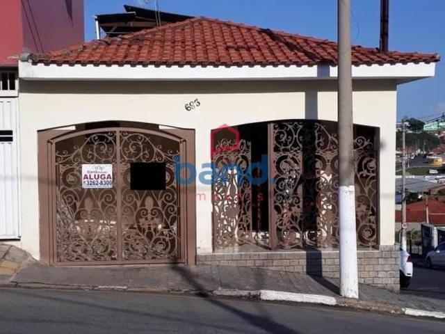 Casa com 3 dormitórios para alugar, 130 m² por R$ 2.300/mês Centro Porto Feliz/SP
