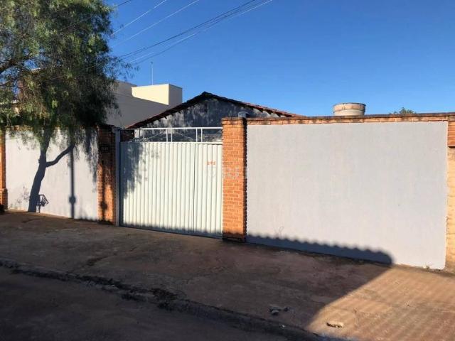 Casa com 3 dormitórios para alugar, 80 m² por R$ 2.200,00/mês Setor Santa Luzia Rio Verde/GO