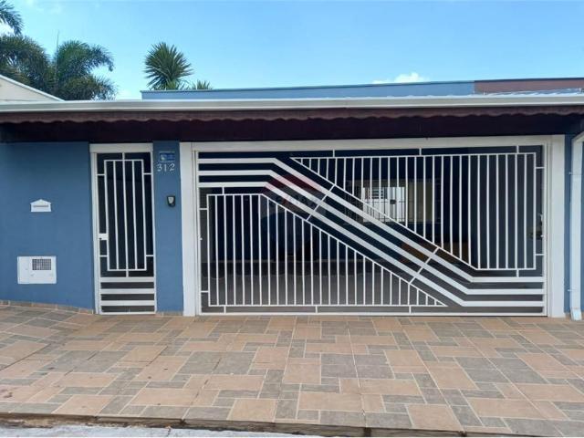 Casa com 3 dormitórios para alugar