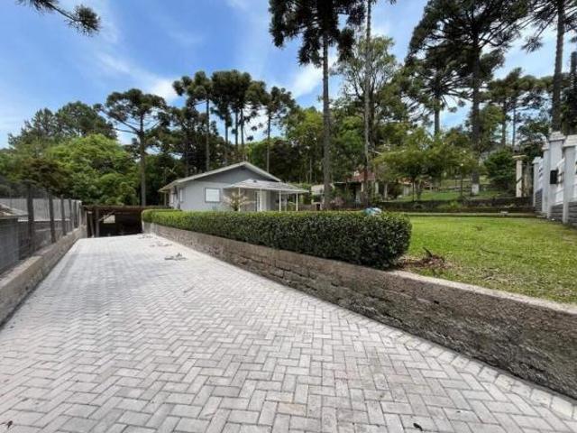 CASA COM 3 DORMITÓRIOS PARA INVESTIR EM GRAMADO