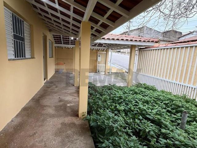 Casa com 3 dormitórios para locação em Cabreúva