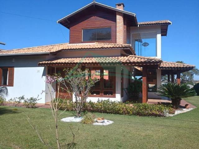 Casa com 3 dormitórios, piscina e espaço gourmet a venda em Itupeva