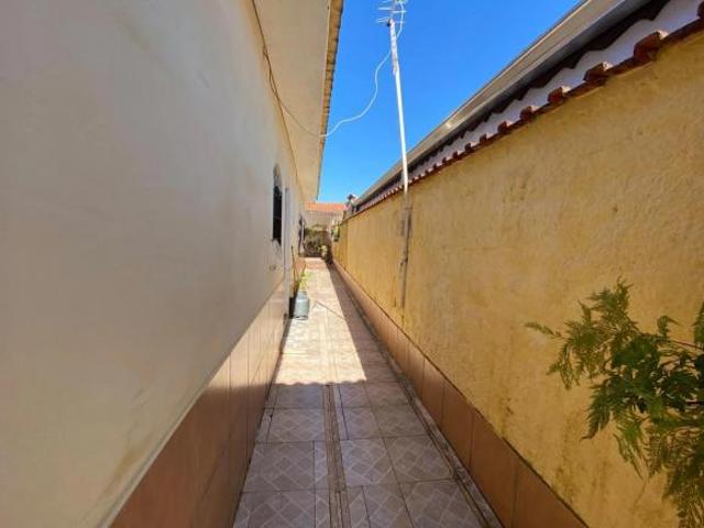 Casa com 3 dormitórios próximo à praia no bairro Jardim Praia Grande