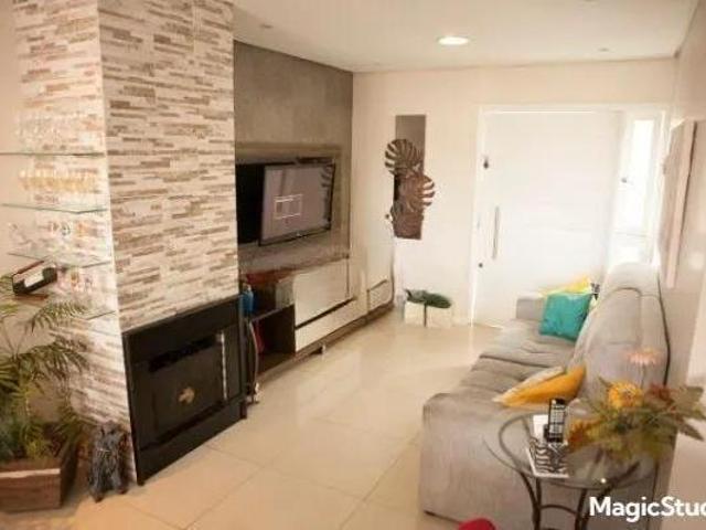 Casa com 3 dormitórios, suíte com closet e piscina no Condomínio Cinque Terre