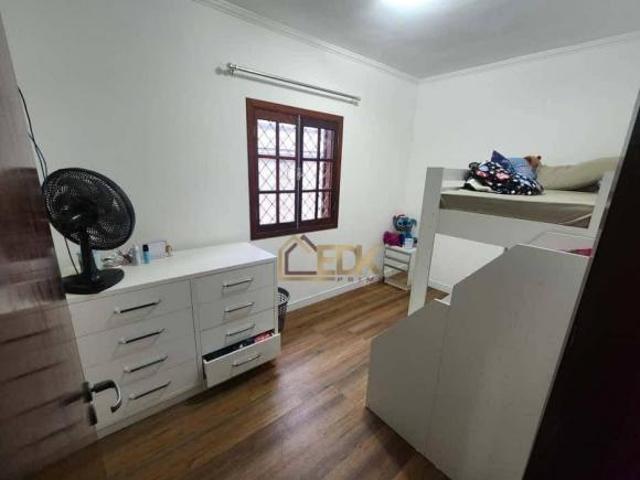 Casa com 3 dormitórios, senod 1 suíte, à venda, 157 m² por R$ 750.000 Condomínio fechado Taubaté