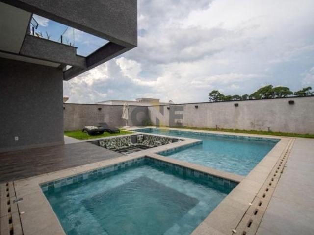 Casa com 3 dormitórios, sendo suítes para venda Granja Viana Cotia SP