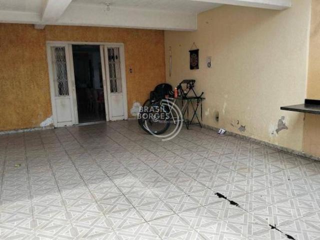 Casa com 3 dormitórios sendo 1 suíte com 209m² no Jardim Guaíba