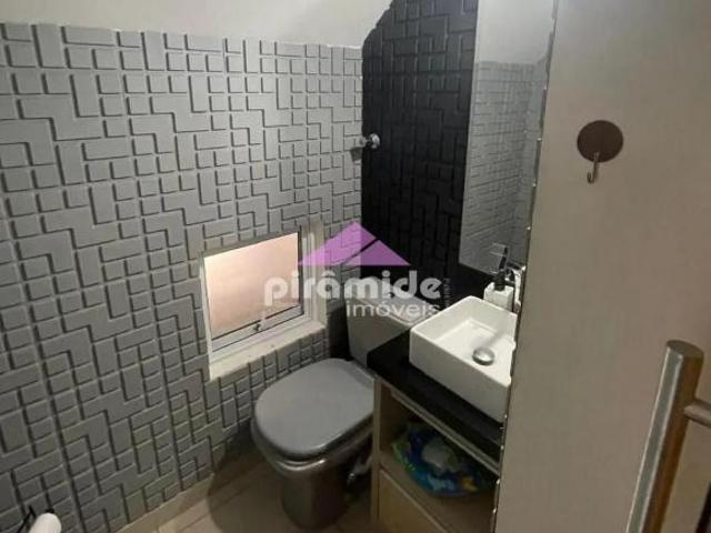 Casa com 3 dormitórios, sendo 1 suíte à venda, 129m² por R$ 680.000,00 Jardim das Indústrias São