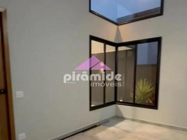 Casa com 3 dormitórios, sendo 1 suíte à venda, 150m² por R$ 1.150.000,00 Caçapava/SP