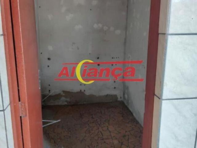 CASA COM 3 DORMITÓRIOS SENDO 1 SUITE A VENDA, 250 M² Parque Jurema Guarulhos SP
