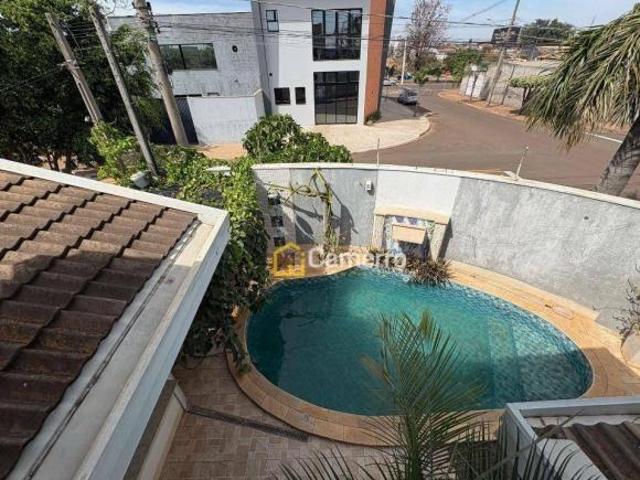 Casa com 3 dormitórios, sendo 1 suíte, à venda, 250 m² por R$ 990.000 Jardim Souza Queiroz Sant