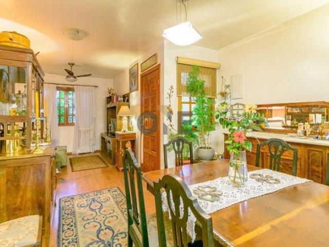 Casa com 3 dormitórios sendo 1 suíte à venda Granja Viana Cotia/SP