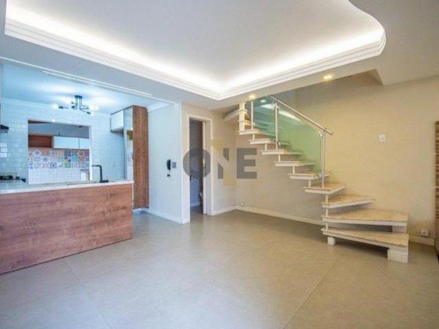 Casa com 3 dormitórios, sendo 1 suíte à venda Granja Viana Cotia/SP