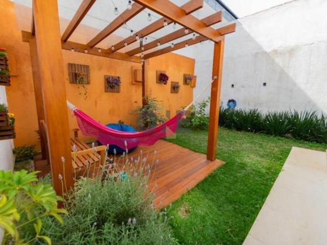 Casa com 3 dormitórios, sendo 1 suíte à venda Granja Viana Carapicuíba/SP