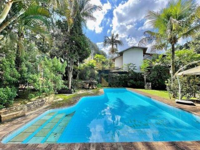 Casa com 3 dormitórios, sendo 1 suíte à venda Granja Viana Carapicuíba/SP