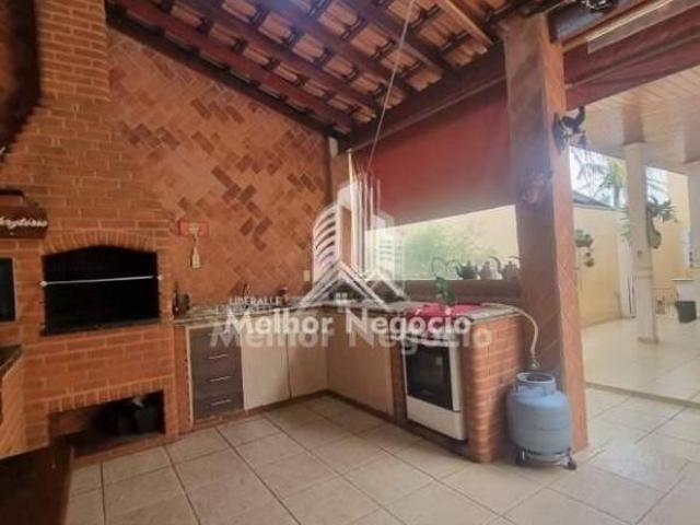 Casa com 3 dormitórios sendo 1 suíte à venda no Bairro Santa Luiza em Nova Odessa/SP
