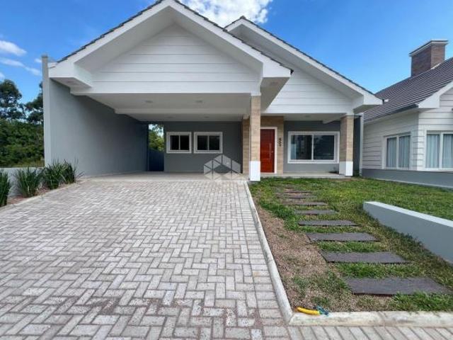 Casa com 3 dormitórios, sendo 1 suíte, Bairro Linha Santa Cruz