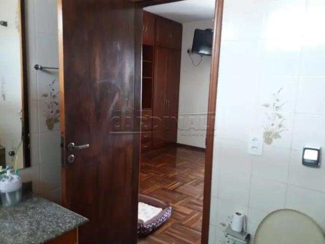 Casa com 3 dormitórios sendo 1 suite e vaga de garagem