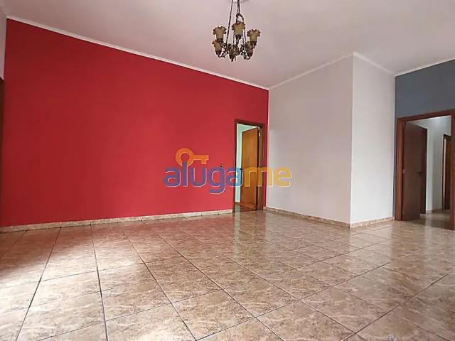 Casa com 3 dormitórios sendo 1 suíte e com closet no Agudo Romão em Catanduva SP