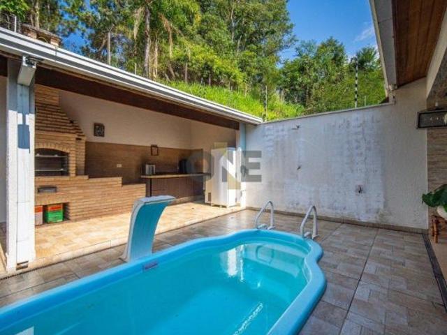 Casa com 3 dormitórios, sendo 1 suíte para venda e locação Granja Viana Cotia SP