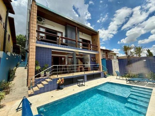 Casa com 3 dormitórios, sendo 1 suíte para venda Granja Viana Cotia SP