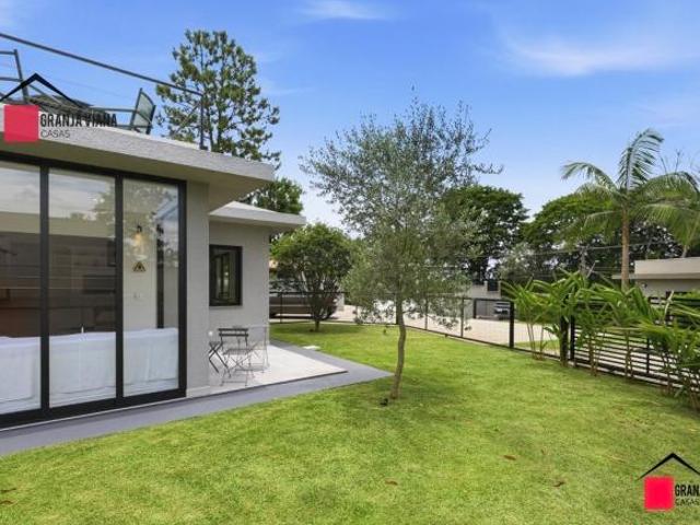 Casa com 3 dormitórios, sendo 1 suíte para venda Granja Viana Cotia SP