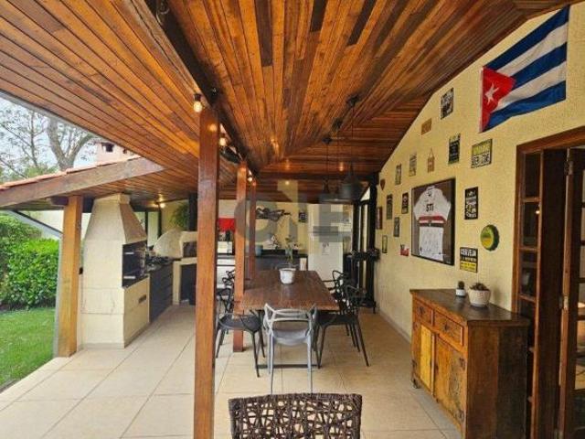 Casa com 3 dormitórios, sendo 1 suíte para venda Granja Viana Cotia SP