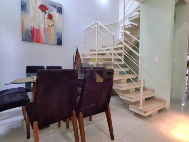 Casa com 3 dormitórios, sendo 1 suíte para venda Granja Viana Cotia SP
