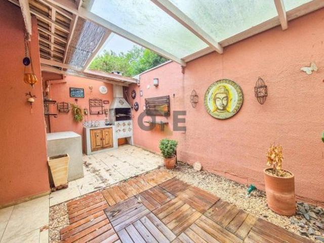 Casa com 3 dormitórios, sendo 1 suíte para venda Granja Viana Cotia SP