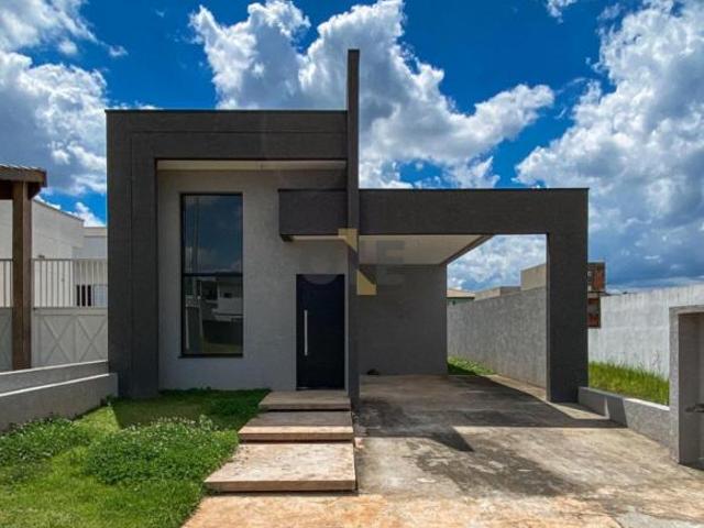 Casa com 3 dormitórios, sendo 1 suíte para venda Granja Viana Cotia SP