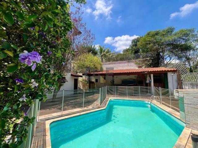 Casa com 3 dormitórios, sendo 1 suíte para venda Granja Viana Cotia SP