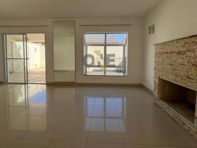 Casa com 3 dormitórios, sendo 1 suíte para venda Granja Viana Cotia SP