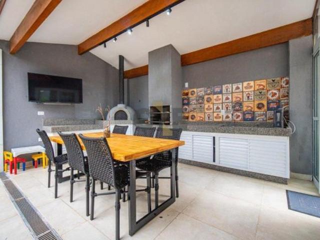 Casa com 3 dormitórios, sendo 1 suíte para venda Granja Viana Cotia SP