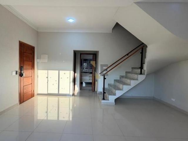 Casa com 3 dormitórios, sendo 1 suíte para venda Granja Viana Cotia SP