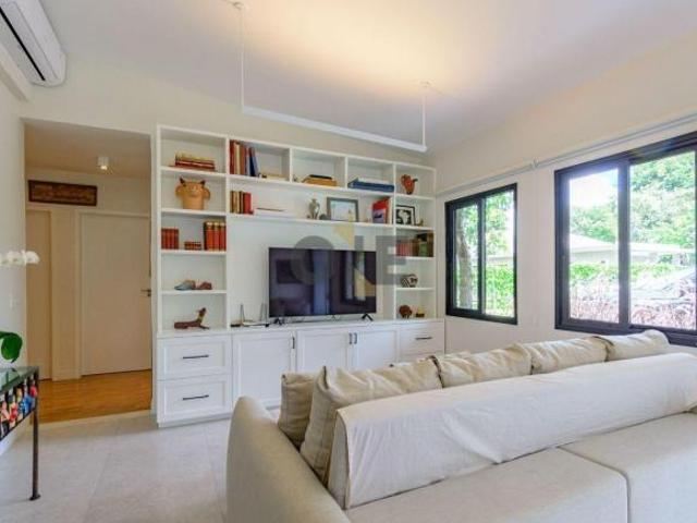 Casa com 3 dormitórios, sendo 1 suíte para venda Granja Viana Cotia SP