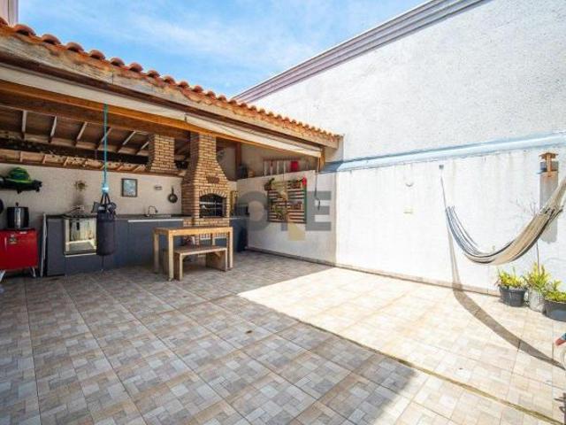 Casa com 3 dormitórios, sendo 1 suíte para venda Granja Viana Cotia SP