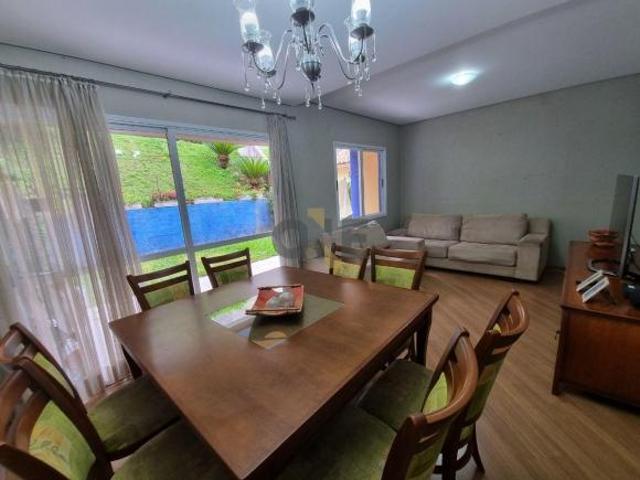 Casa com 3 dormitórios, sendo 1 suíte para venda Granja Viana Cotia SP