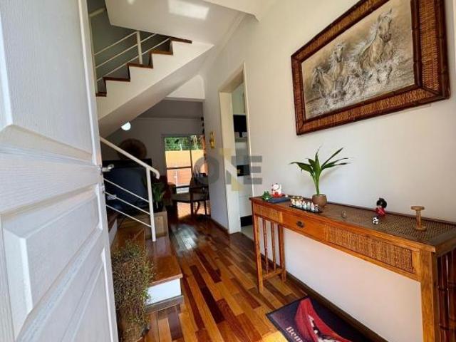 Casa com 3 dormitórios, sendo 1 suíte para venda Granja Viana Cotia SP