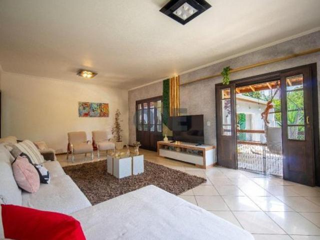 Casa com 3 dormitórios, sendo 1 suíte para venda Granja Viana Cotia SP