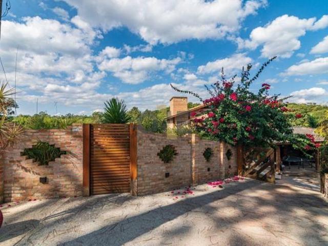 Casa com 3 dormitórios, sendo 1 suíte para venda Granja Viana Cotia SP