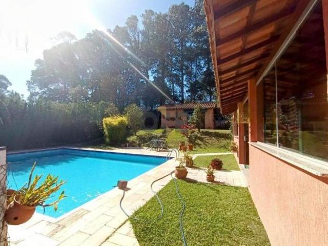 Casa com 3 dormitórios, sendo 1 suíte para venda São Roque SP